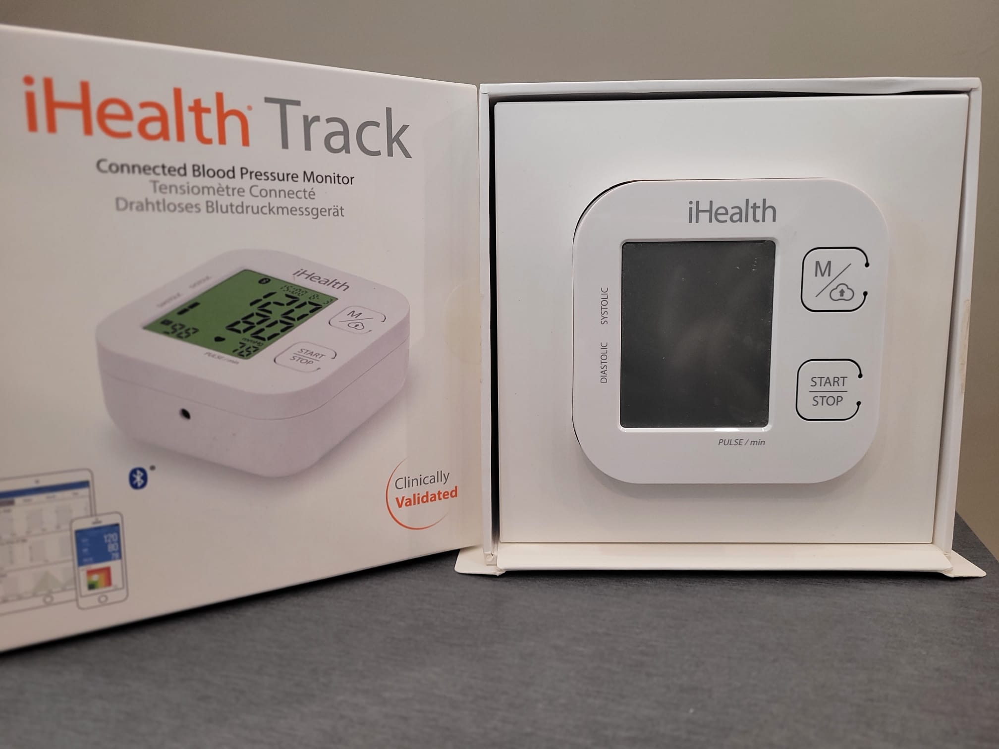 iHealth Track Blood Pressure Monitor 550BT (Display set) - Xylon Health